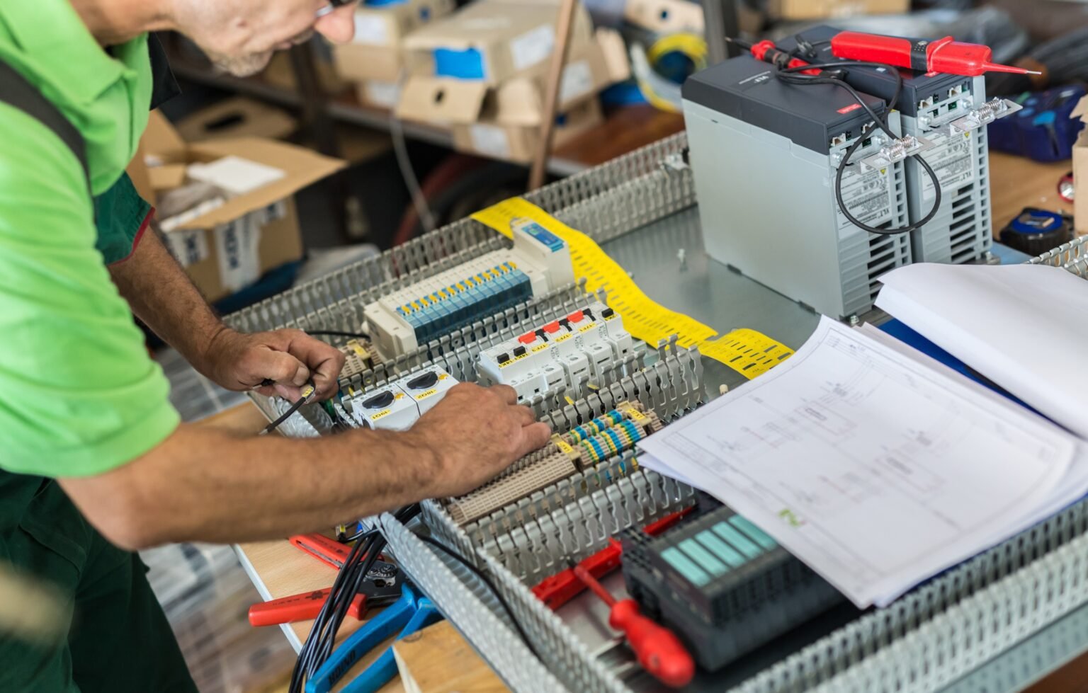 Low Current Services Dammam- Bold Target Contracting